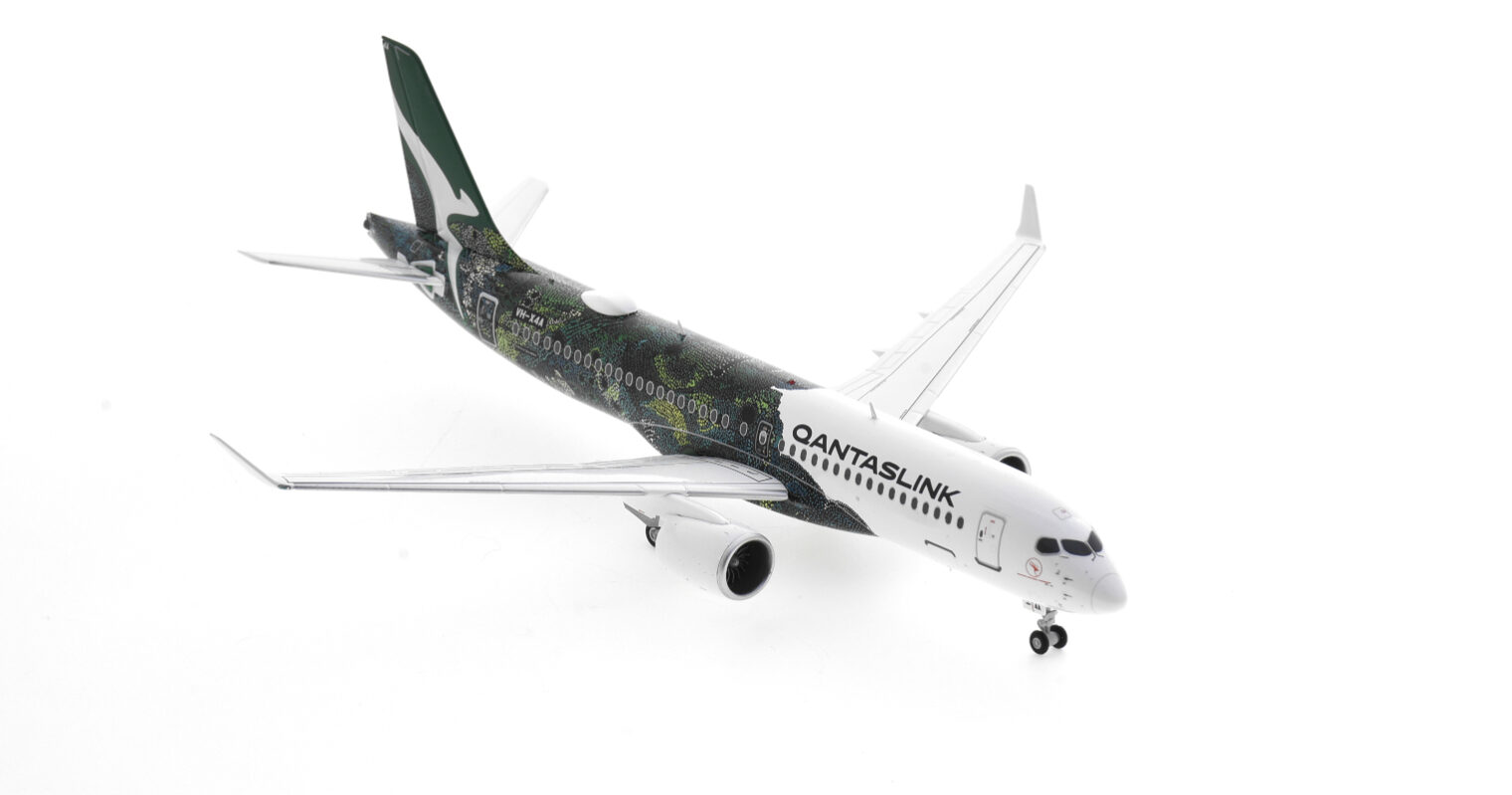A220-300 QantasLink VH-X4A 1/200 Diecast - G2QFA1319